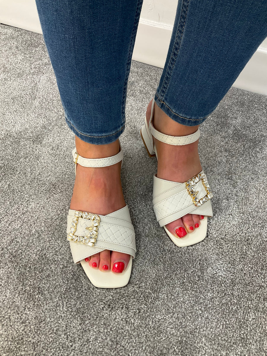 Carol Cream – Precious