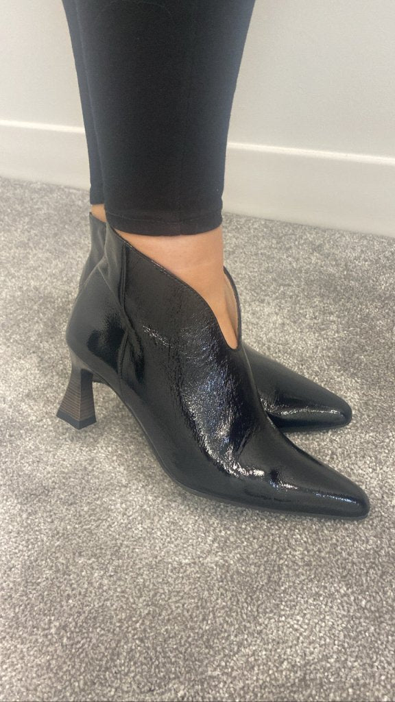 DELILAH – Precious